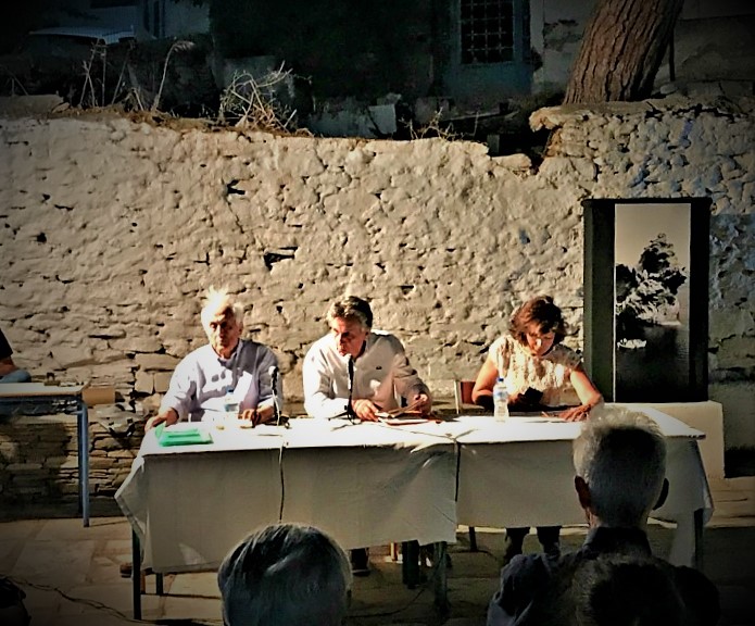 Η παρουσίαση του βιβλίου του Αντώνη Ρουπακιώτη, “Εγώ δεν είμαι ποιητής ...